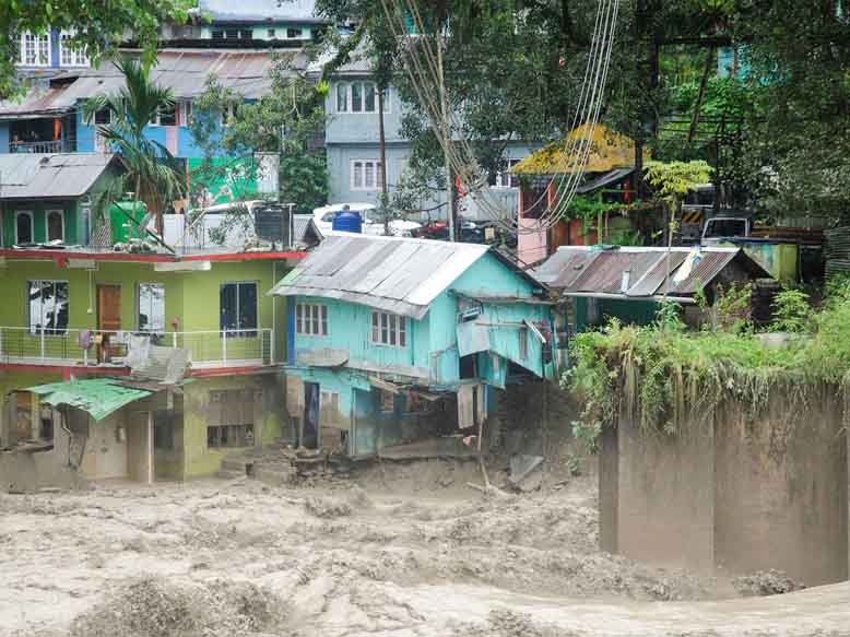 Bhutan's Tala Dam overflow sparks flood alert in Bengal, NDRF on ...